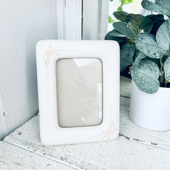 Vintage | Accents | Vintage Cottage Core Floral Ceramic White Floral ...